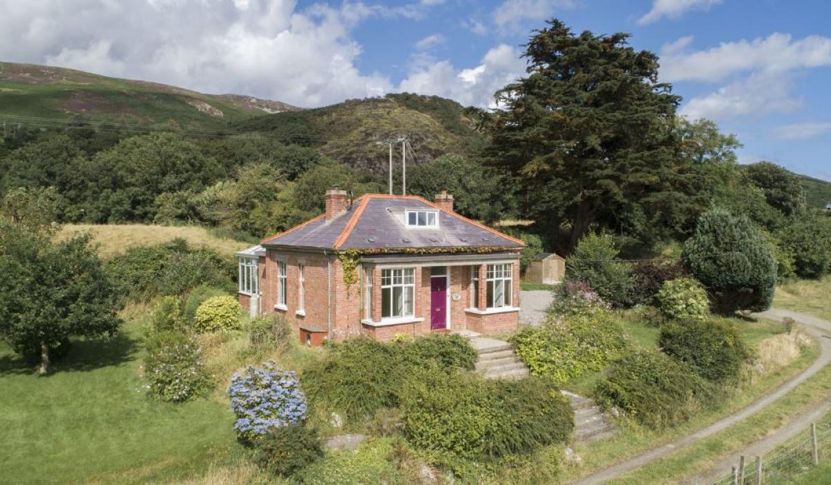 PHOTOS: Cosy cottage with stunning sea-views on outskirts of Dundalk ...