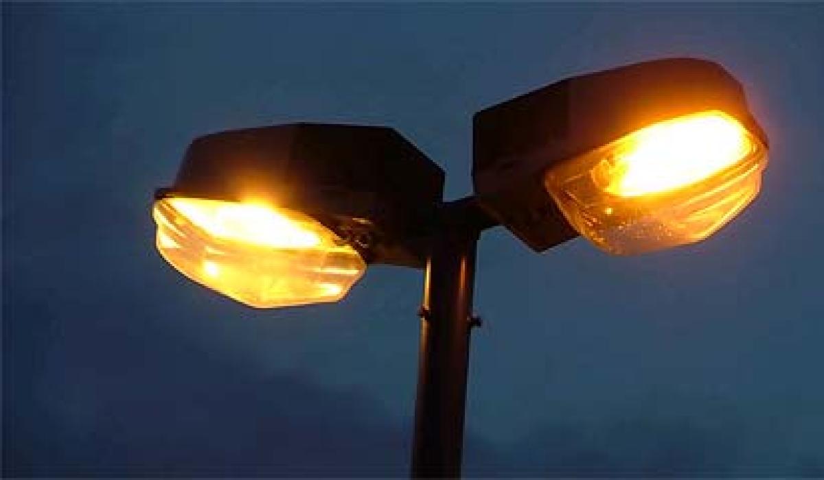 Fix on the way for faulty street lights in Louth - Louth Live