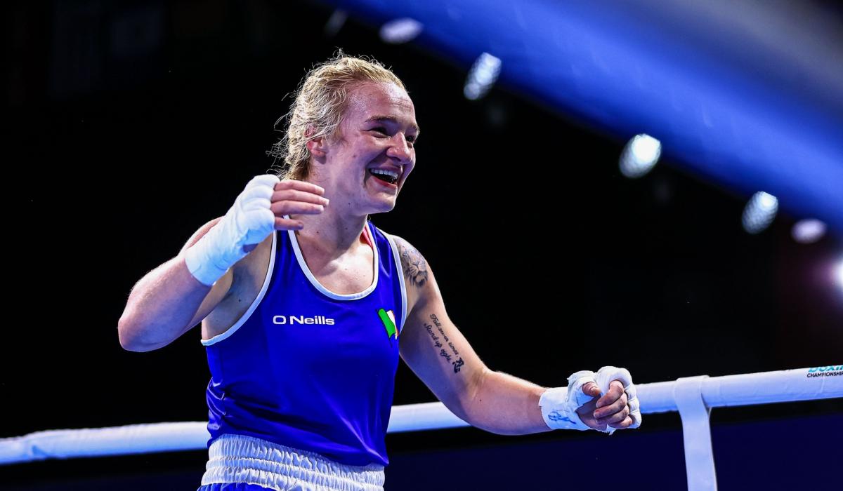Amy Broadhurst defeats Indian opponent to earn a shot at World ...