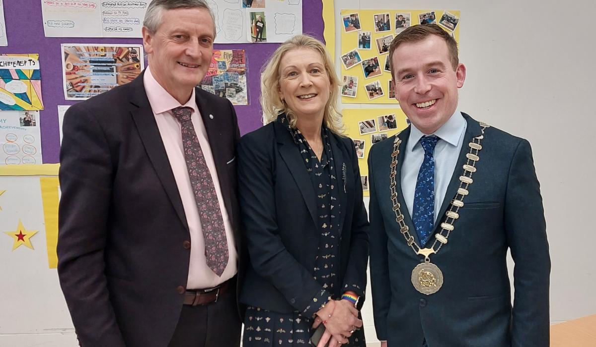 Scoil Uí Mhuirí in Dunleer hosts LMETB board meeting - Louth Live