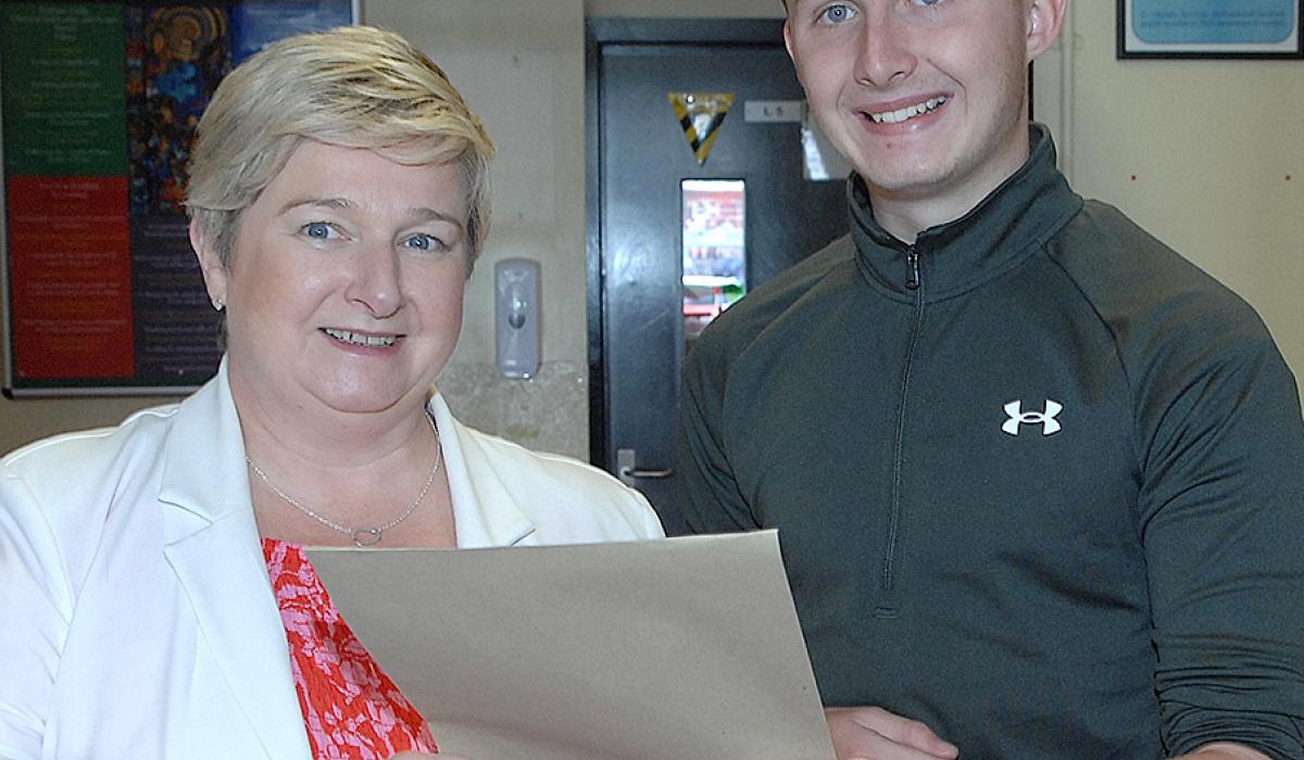 PHOTOS: Leaving Cert results day at Coláiste Rís Dundalk - Page 1 of 5 ...
