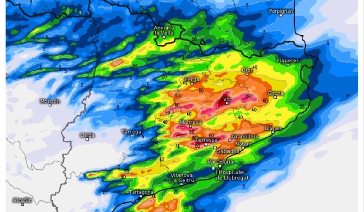 Irish holidaymakers hit with Status Red flood warning in popular ...