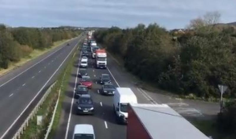 Long tailbacks at border outside Dundalk at Garda Covid checkpoint ...
