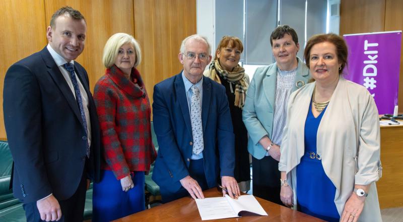 Dundalk IT sign further educational pathways - Louth Live