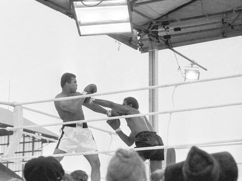 Taylor Swift wouldn’t be much good in a boxing ring - Louth Live