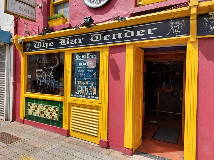 Photos: Pubs and restaurants reopen in Dundalk yesterday - Photo 1 of ...