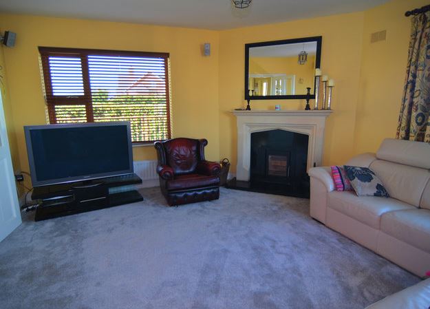 PHOTOS: Wonderful Castlebellingham home offering stunning vistas over ...