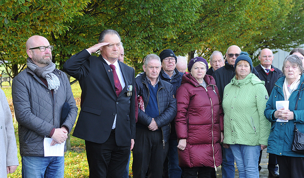 PHOTOS: WW1 commemoration takes place at the Ardee War Memorial - Page ...