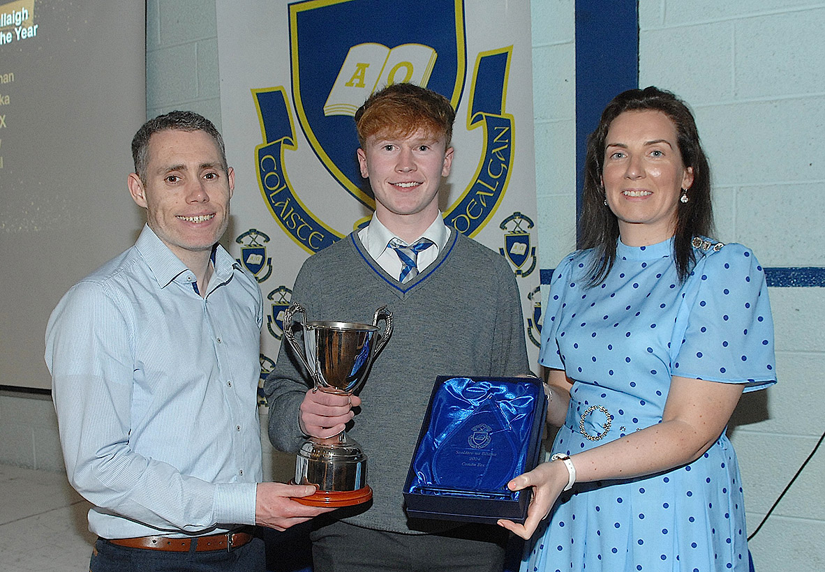 PHOTOS: Colaiste Rís in Dundalk holds its Student Awards Night - Page 1 ...