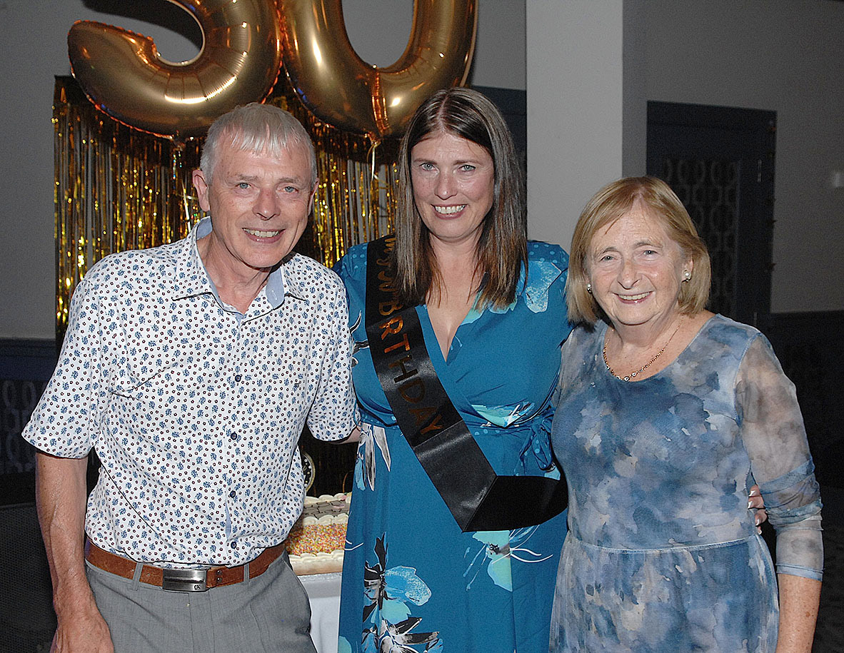 PICTURES: Sandra Mathews celebrates her 50th birthday - Page 4 of 12 ...